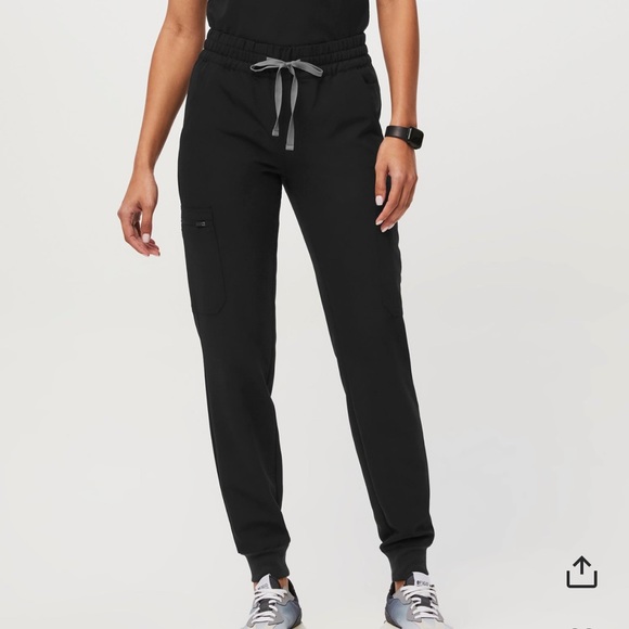 Figs | Pants & Jumpsuits | Figs Uman Relaxed Jogger Scrubs | Poshmark